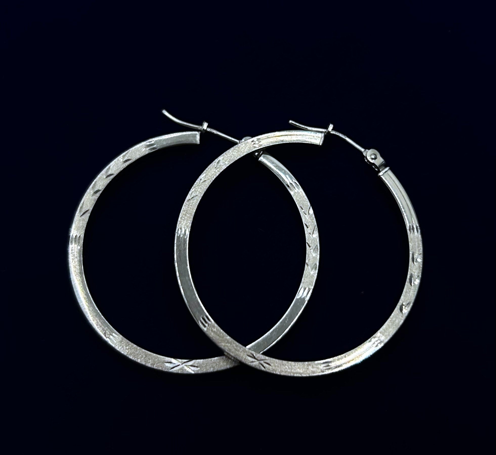 Square Textured White Hoops | Peroni's Hidden Treasures